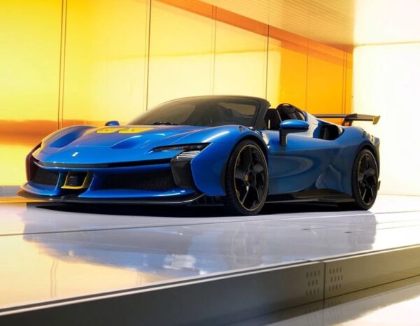 Ferrari SF90 XX Spider (2023) : la Ferrari à ciel ouvert